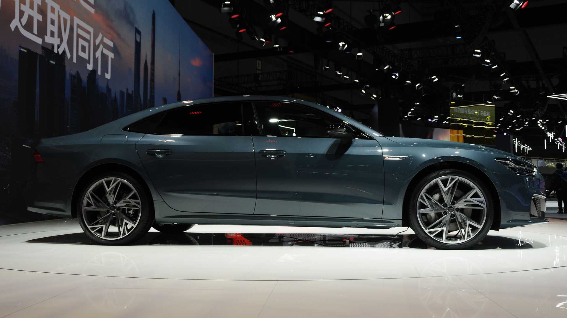 Audi A7L chính thức ra mắt, giới hạn chỉ 1000 chiếc duy nhất