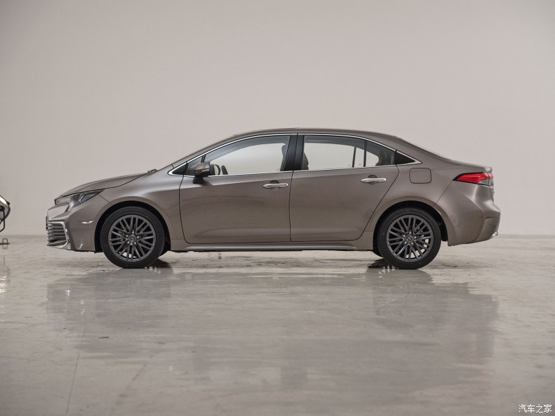 Anh em sinh đôi của Corolla Altis - Toyota Levin GT chốt giá chỉ hơn ...