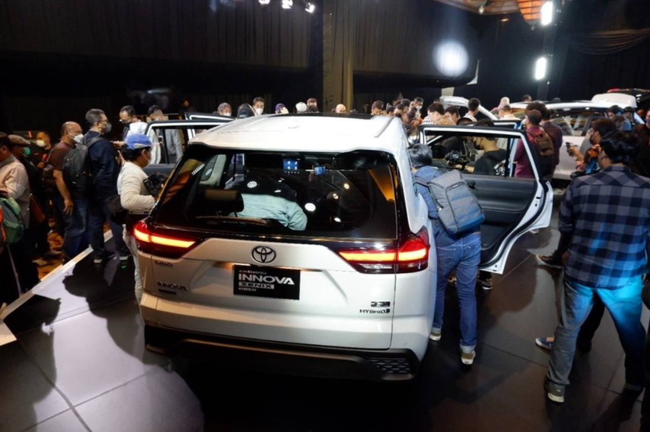Innova 2023 & mọi thứ cần biết trước khi về Việt Nam