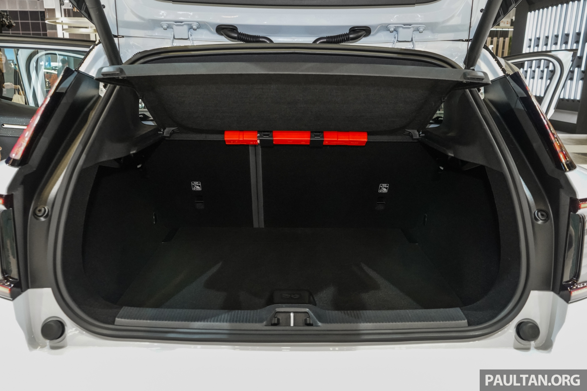 SUV điện Volvo EX30 sắp về Việt Nam có gì đặc biệt?