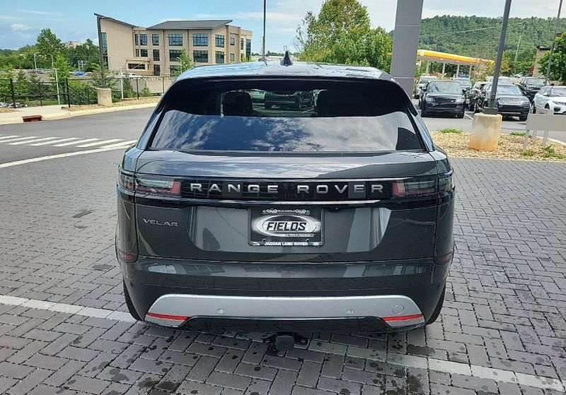 Rộ tin Range Rover Velar 2024 về nước cuối năm nay, giá dự kiến không hề rẻ