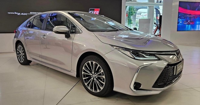 Toyota Corolla Altis sắp nâng cấp có gì mới?